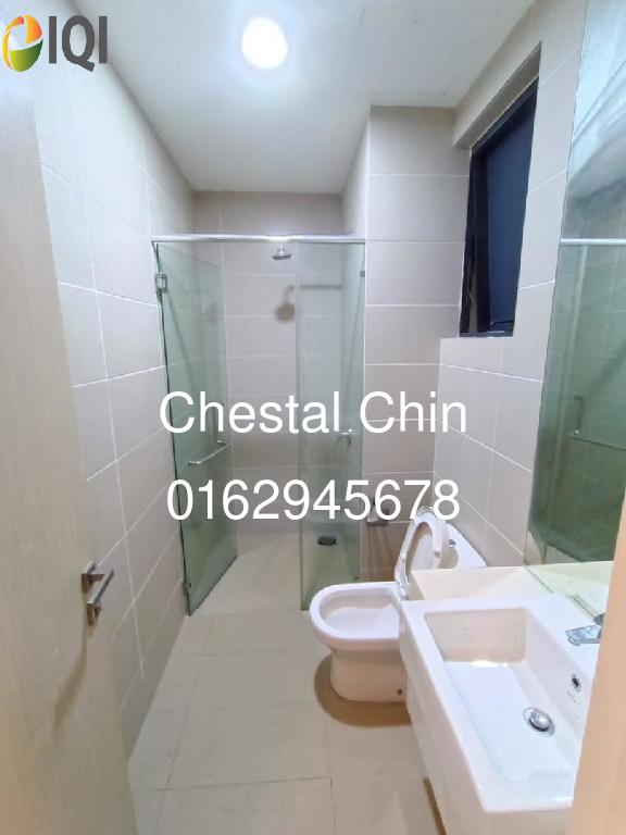 5-Bedroom Home in Petaling Jaya, Selangor - 1,405 Square Feet for Only MYR 1,400,000