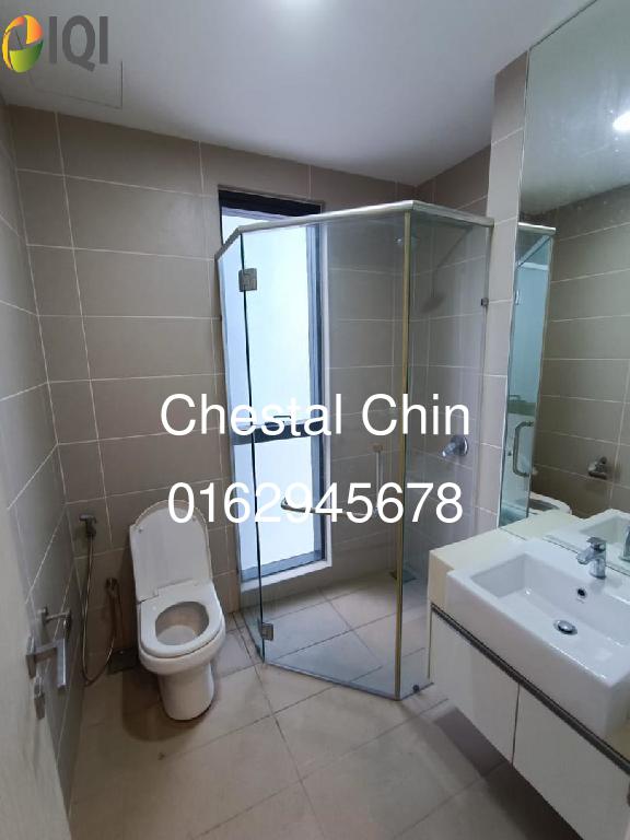 5-Bedroom Home in Petaling Jaya, Selangor - 1,405 Square Feet for Only MYR 1,400,000